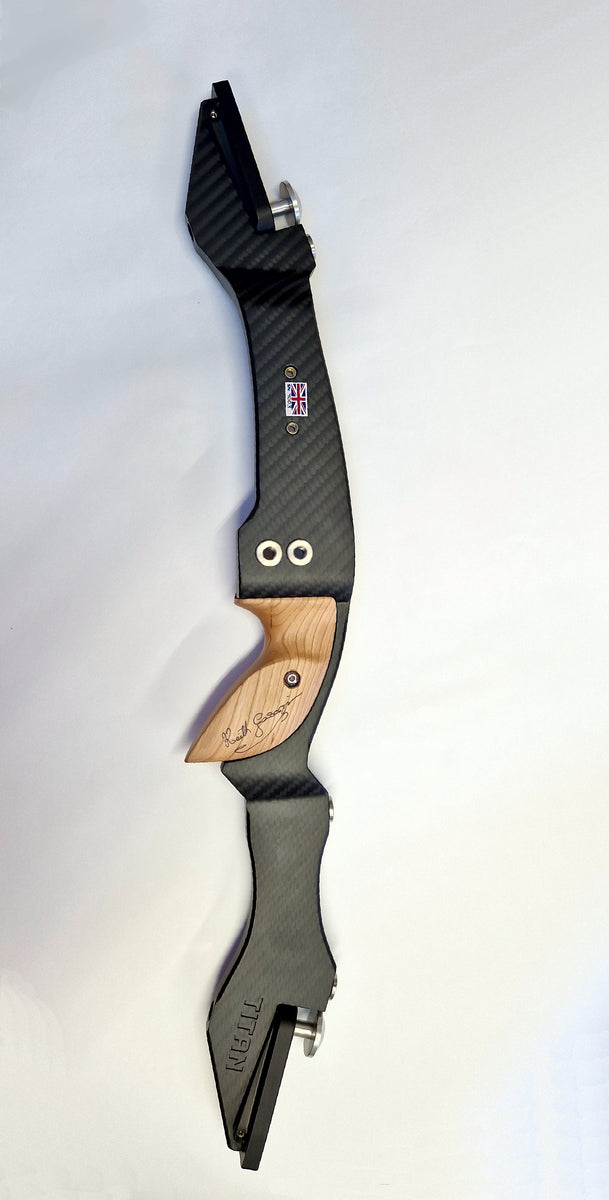 KG Titan Carbon Riser – KG Archery Ltd.